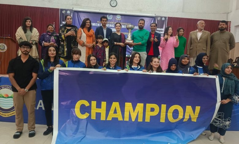 Women Rowing Championship Inspires University Athletes – Peak Point