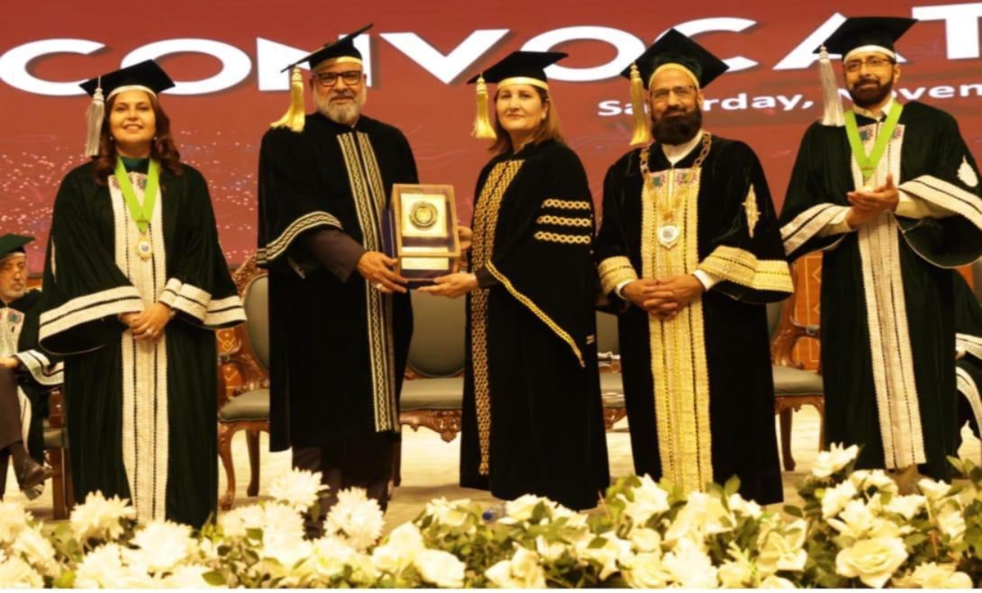 Advancing Medical Education at CPSP Convocation – Peak Point