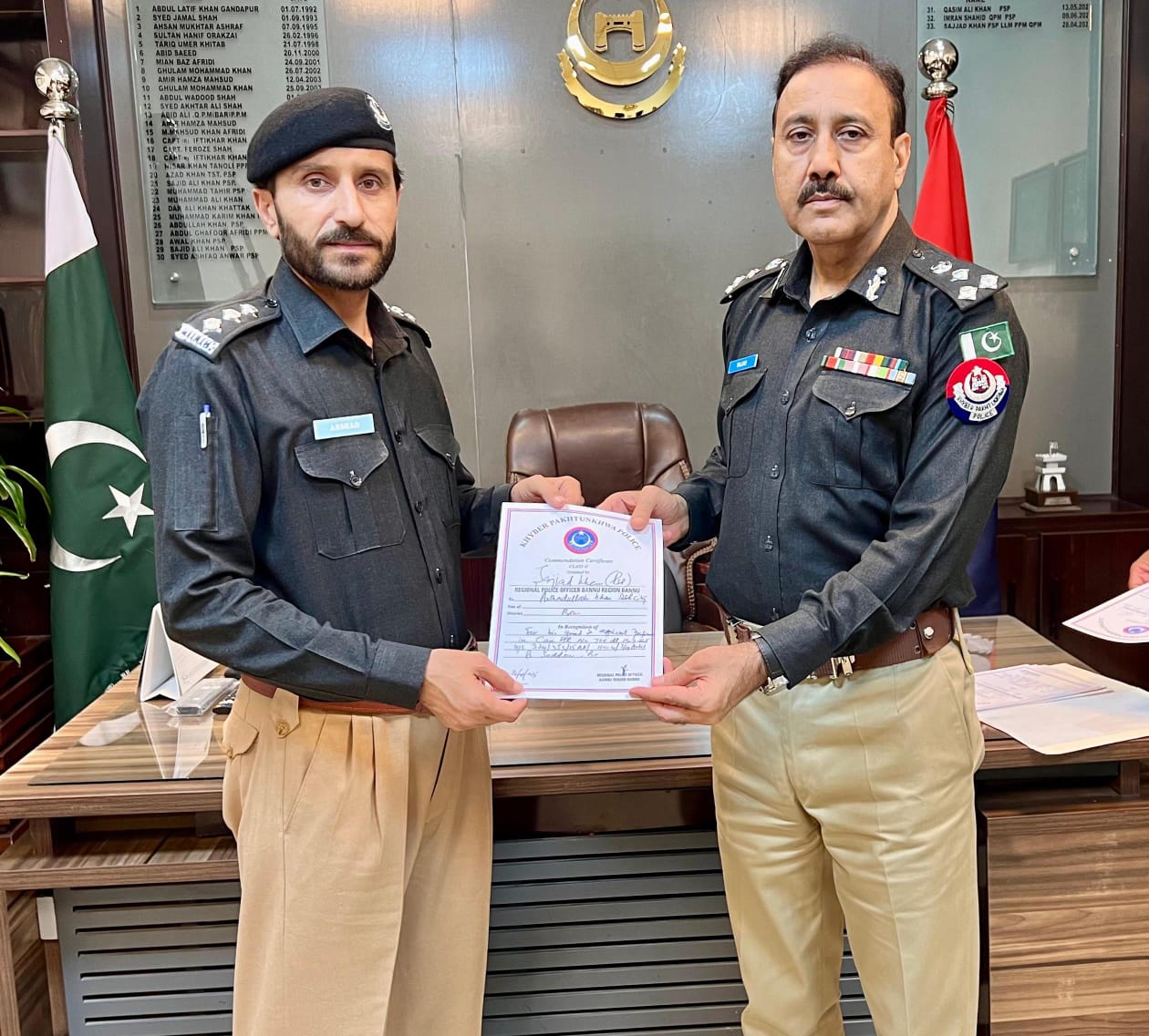 Bannu Police Officers Honored for Outstanding Performance – Peak Point